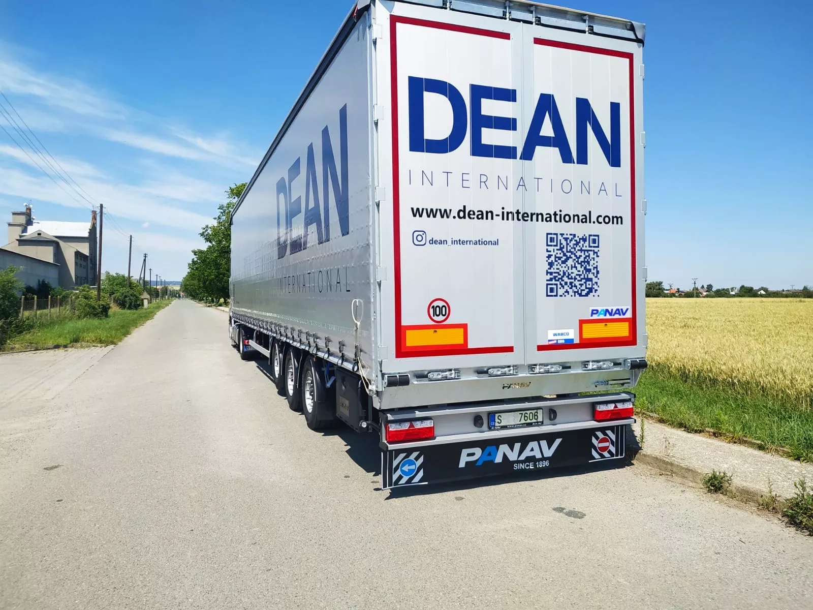 About us EN DEAN INTERNATIONAL